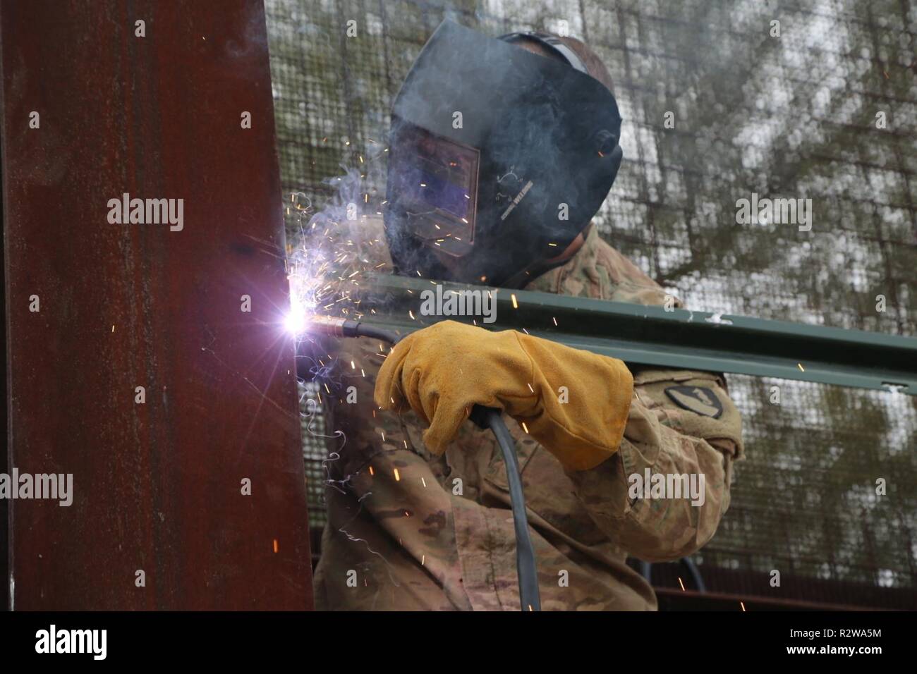 Army Soldier Stick Stock Photos & Army Soldier Stick Stock Images - Alamy