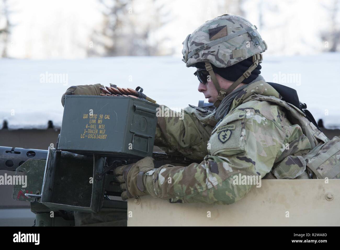 M240b machie gun hi-res stock photography and images - Alamy