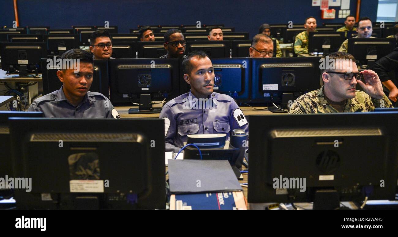 Centrixs hi-res stock photography and images - Alamy