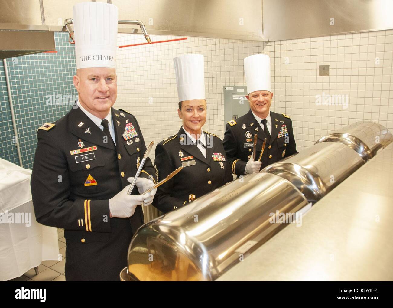 Soldiers and staff members of the Alexis St. Martin Dining Facility at ...