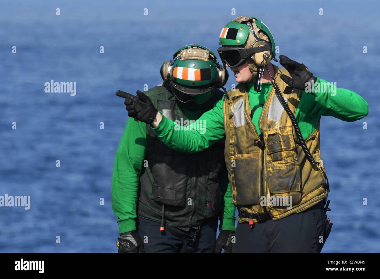 ATLANTIC OCEAN (Nov. 15, 2018) Aviation Boatswain's Mate (Equipment ...