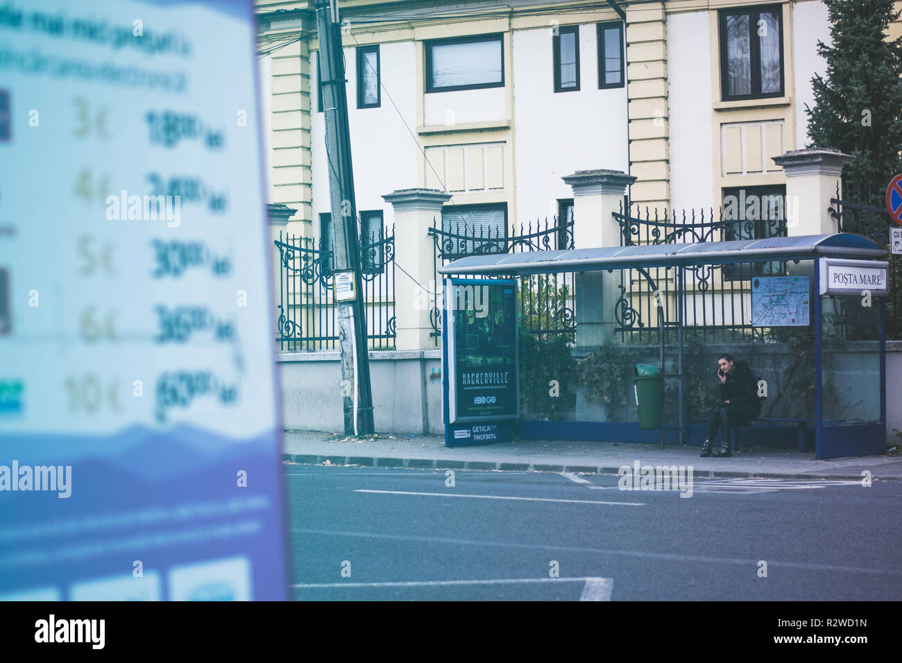 Electronic bus stop sign hi-res stock photography and images - Alamy