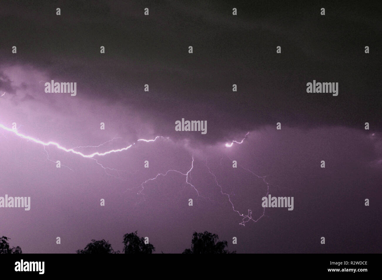 Lightning strike fire hi-res stock photography and images - Alamy