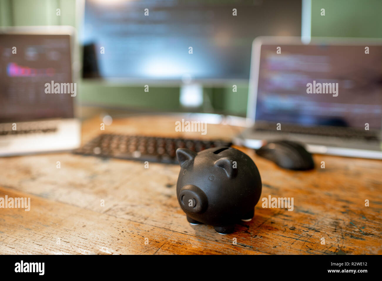 Computer programing hi-res stock photography and images - Alamy
