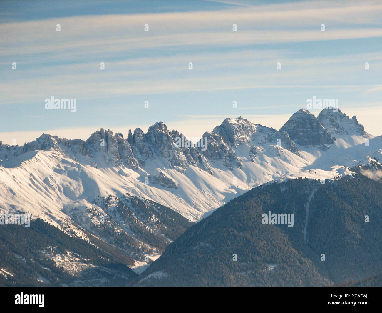 snow-capped mountains - snow-capped mountains Stock Photo - Alamy
