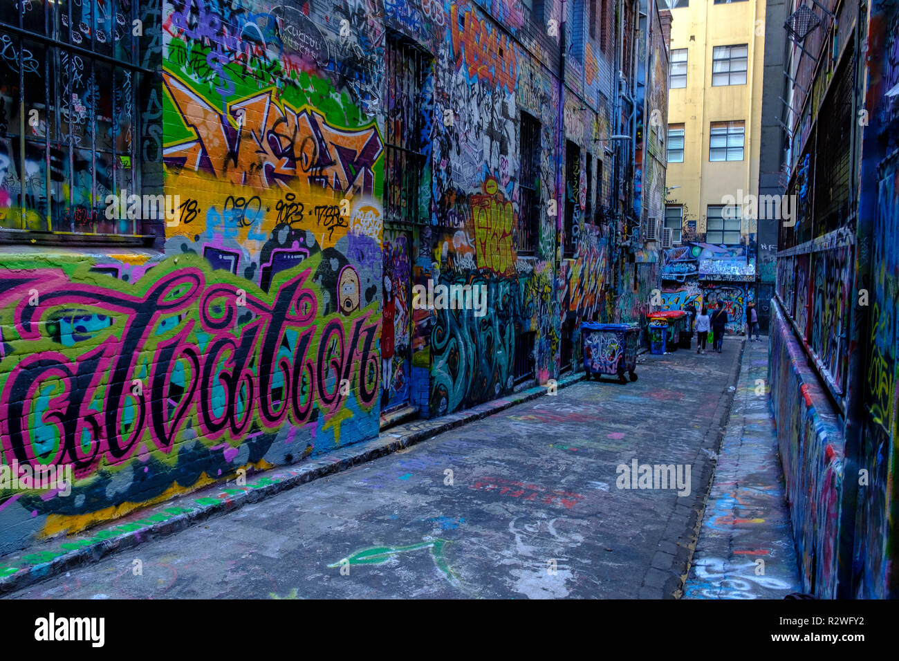 Street Art in Hosier Lane - Melbourne Stock Photo - Alamy