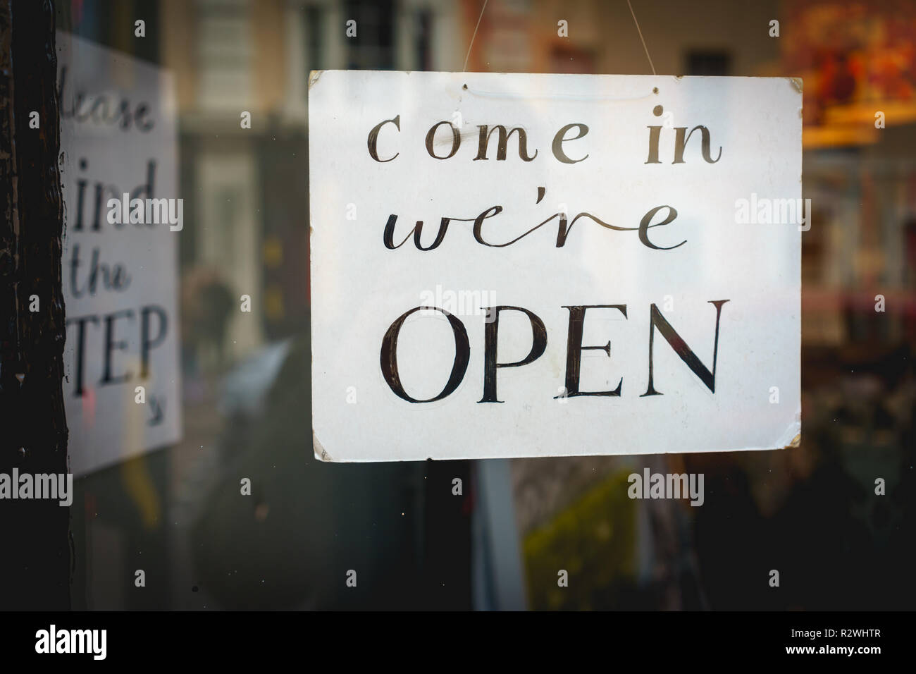 Shop window banner hi-res stock photography and images - Alamy