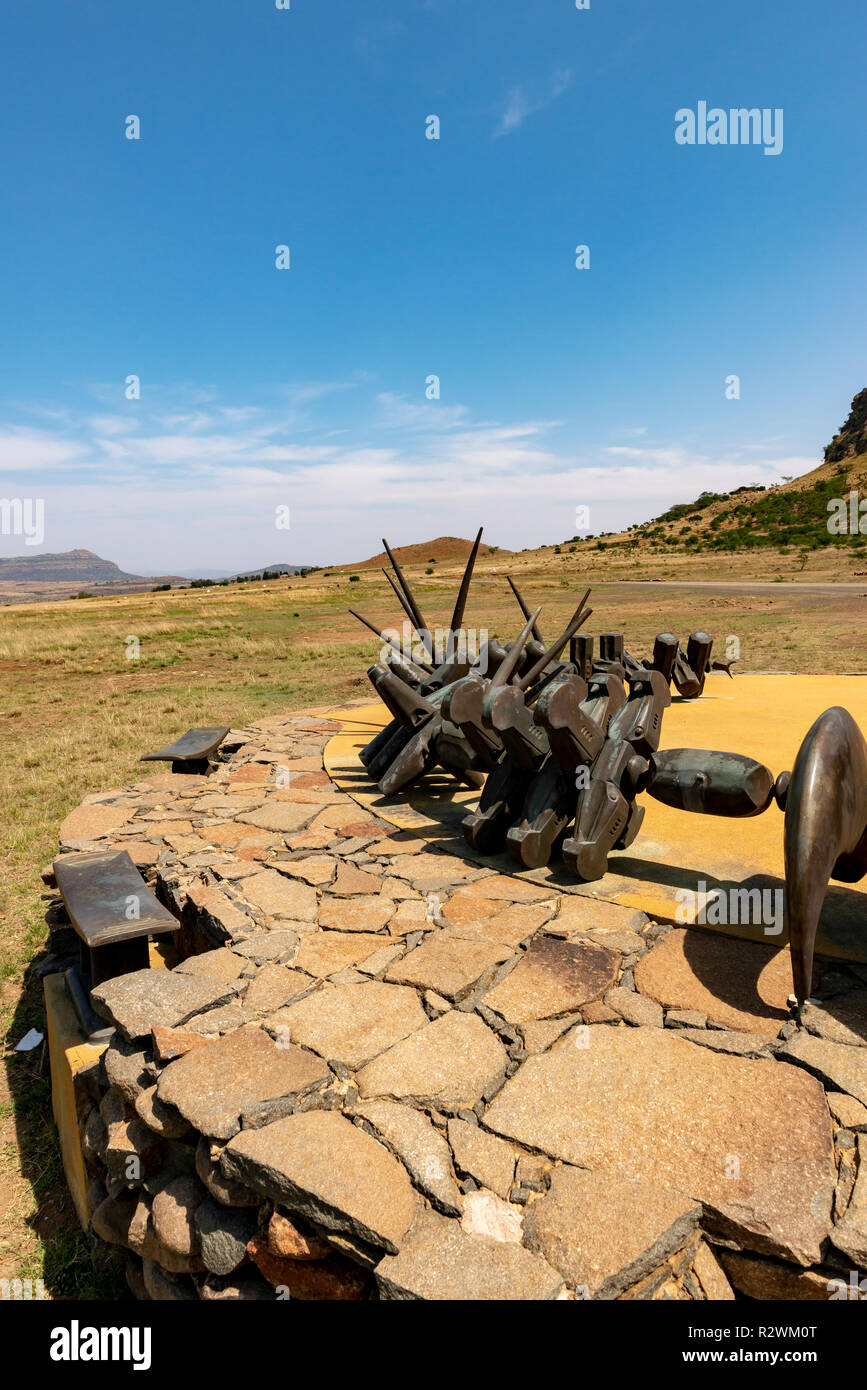 Memorial to the Zulu warriors. Isandlwana Battlefield, KwaZulu Natal ...
