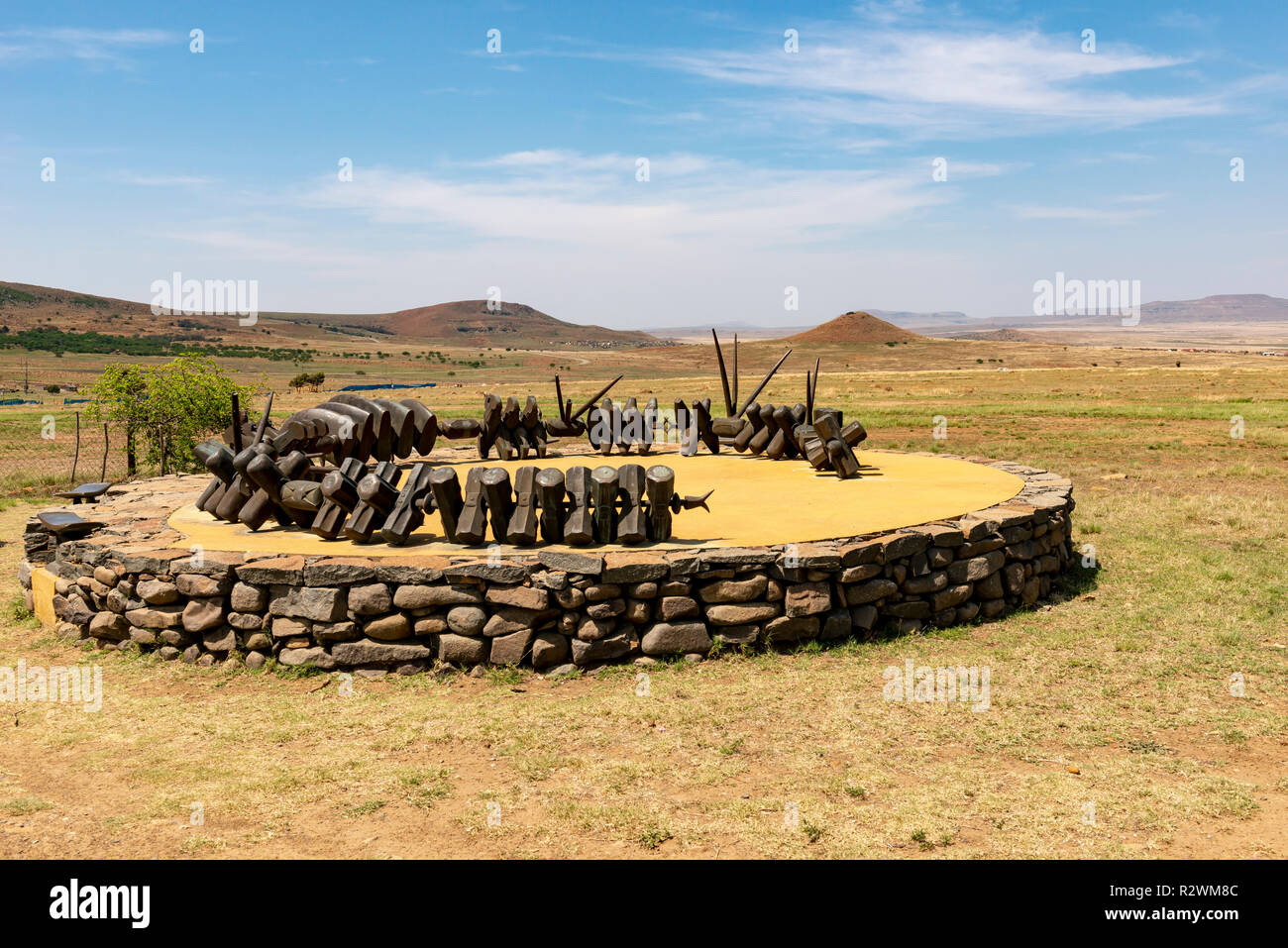 Memorial to the Zulu warriors. Isandlwana Battlefield, KwaZulu Natal ...