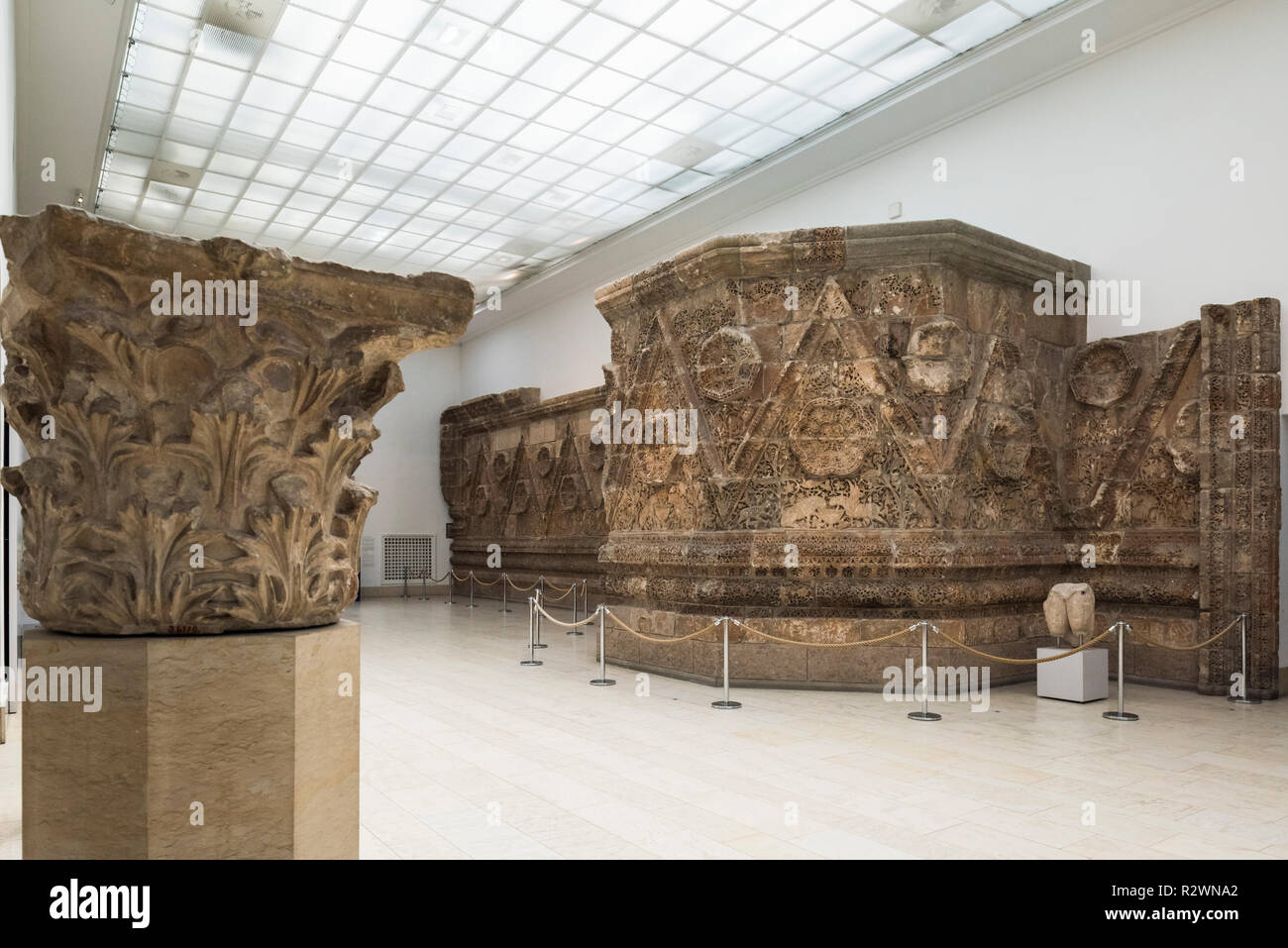 Pergamon museum pergamonmuseum hi-res stock photography and images - Alamy