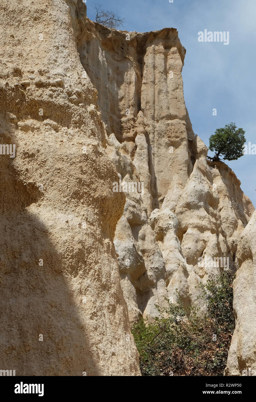 rock formation pyrenees france Stock Photo - Alamy