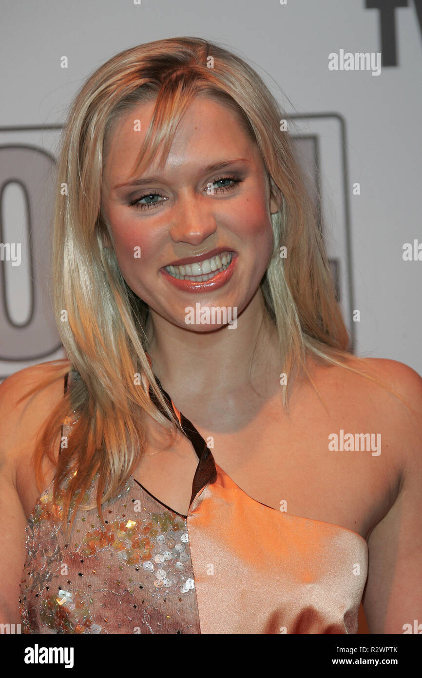 Beth cordingly portrait hi-res stock photography and images - Alamy