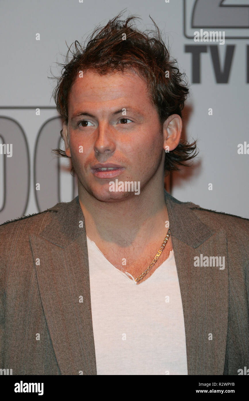 Joe swash hi-res stock photography and images - Alamy