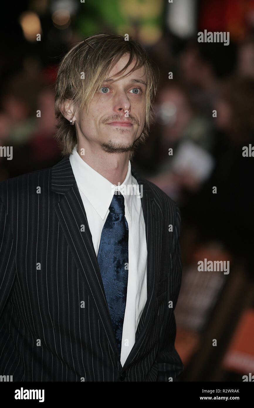Mackenzie crook hi-res stock photography and images - Alamy