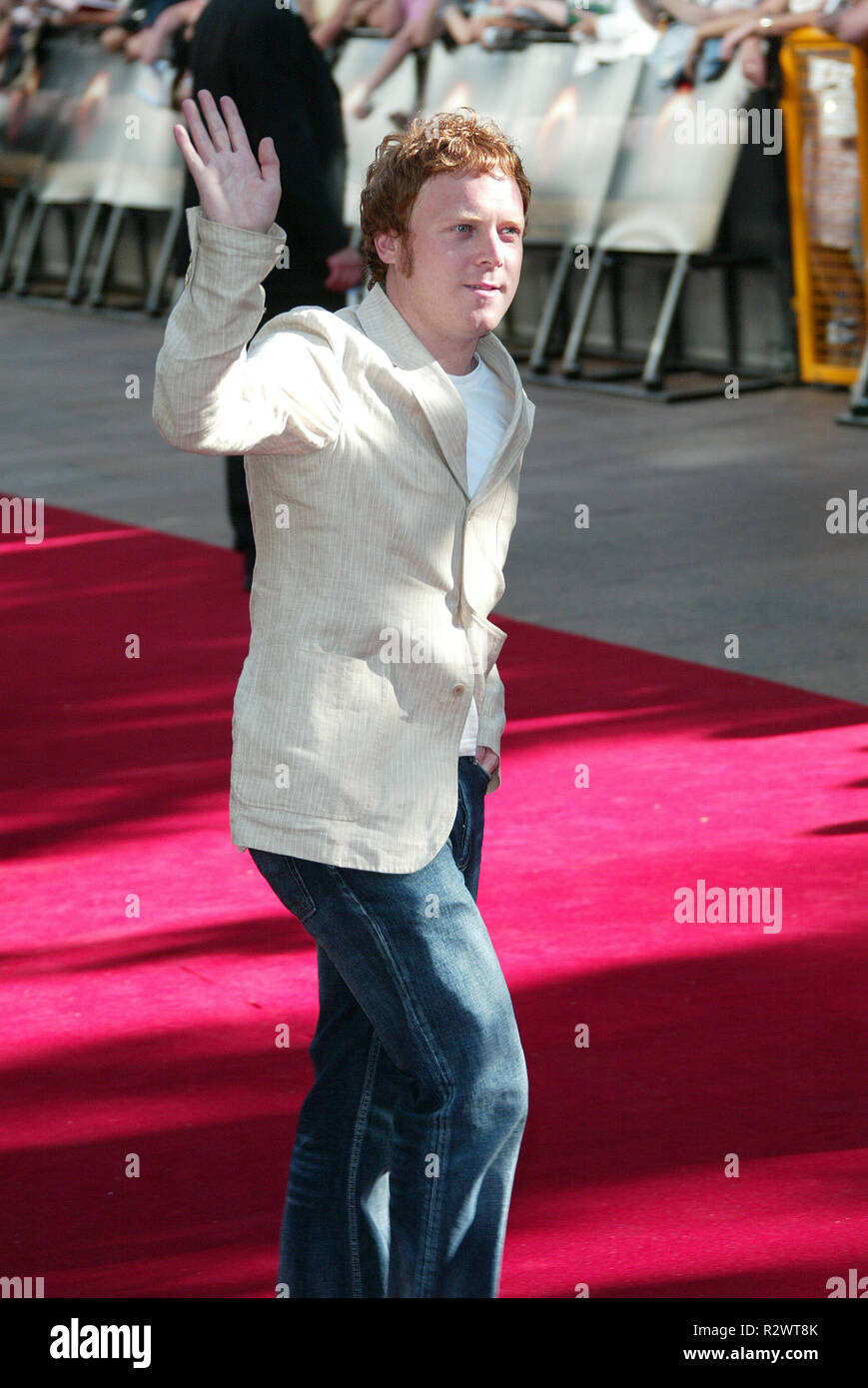 AVID MERRION WAR OF THE WORLDS PERMIERE ODEON LEICESTER SQUARE LONDON ...