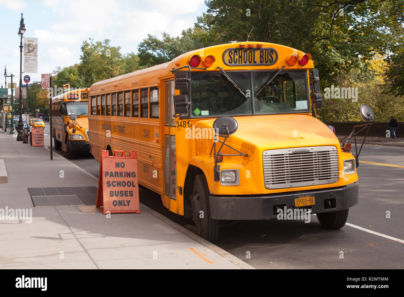 Yellow American school bus, Central Park West, New York City, United ...