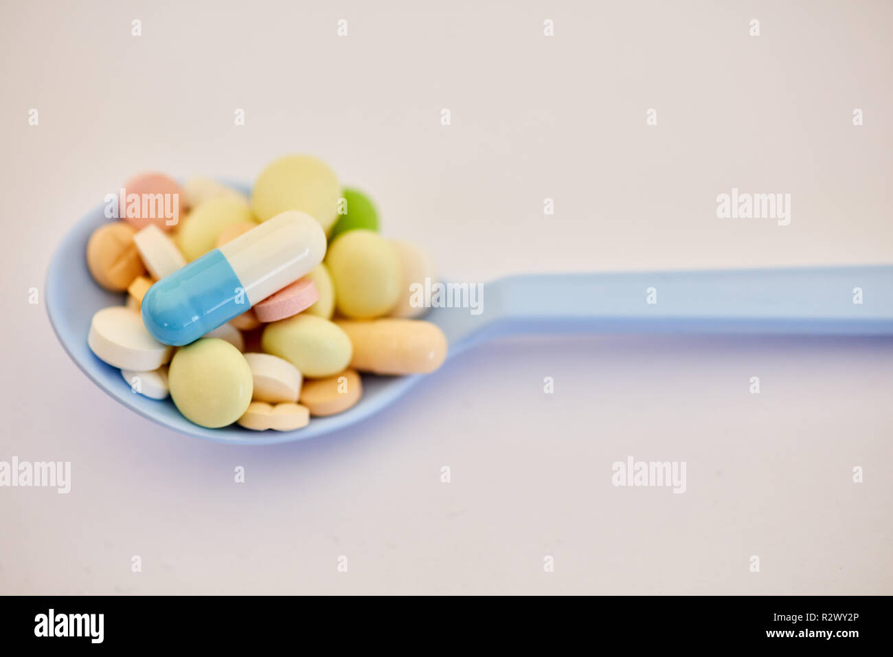 Spoon with various drugs as drug addiction concept Stock Photo - Alamy