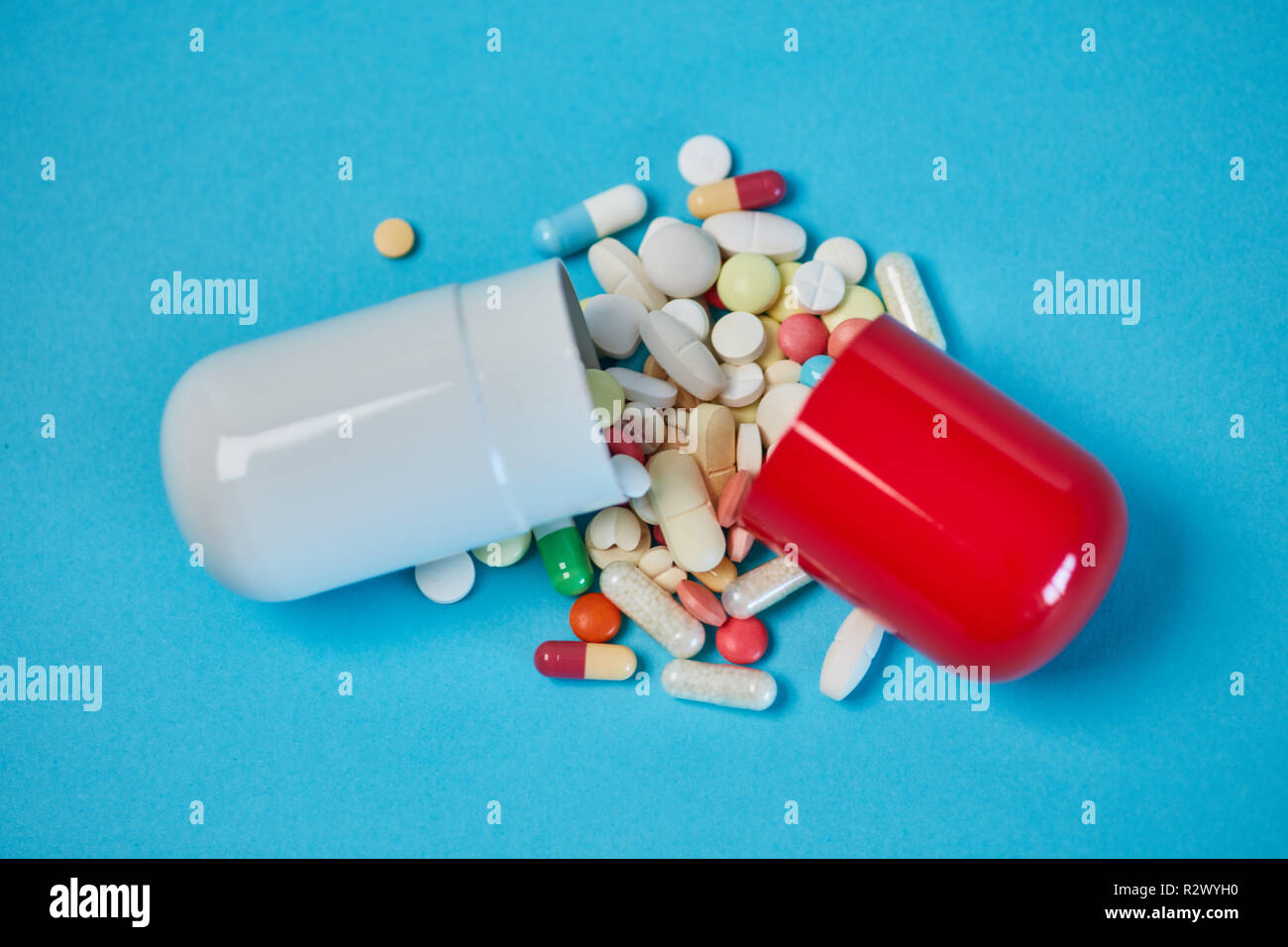 Capsule reaction hi-res stock photography and images - Alamy