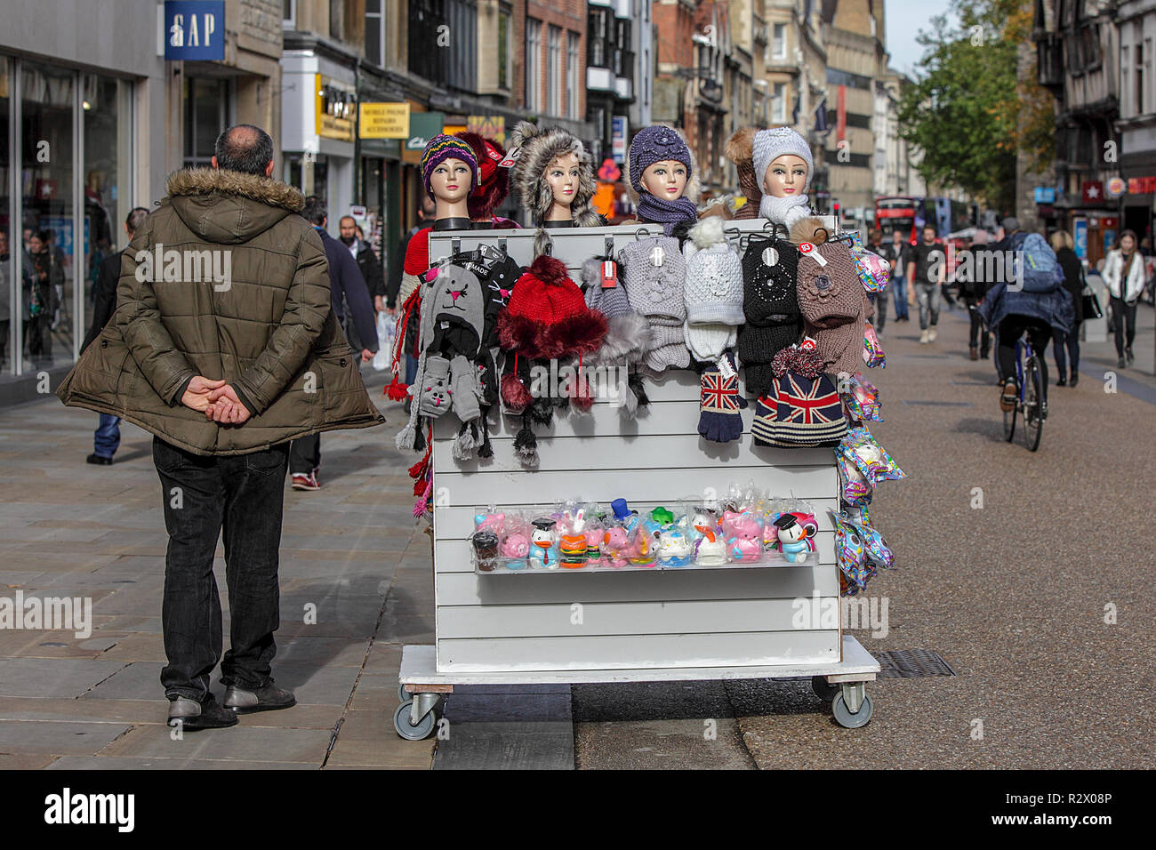 Costermonger hi-res stock photography and images - Alamy