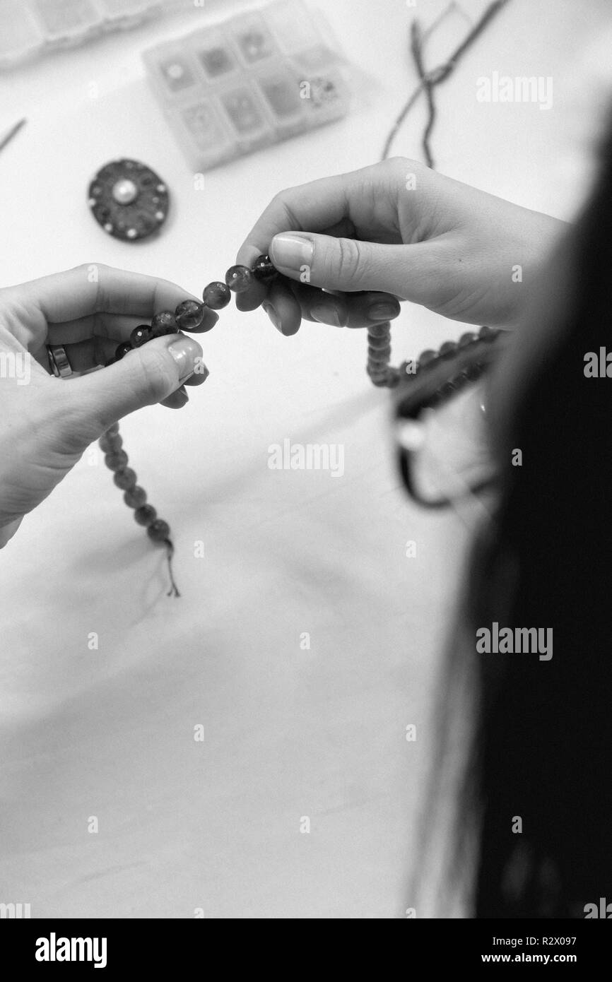 Jeweler at work, crafting in a jewelry workshop Stock Photo - Alamy
