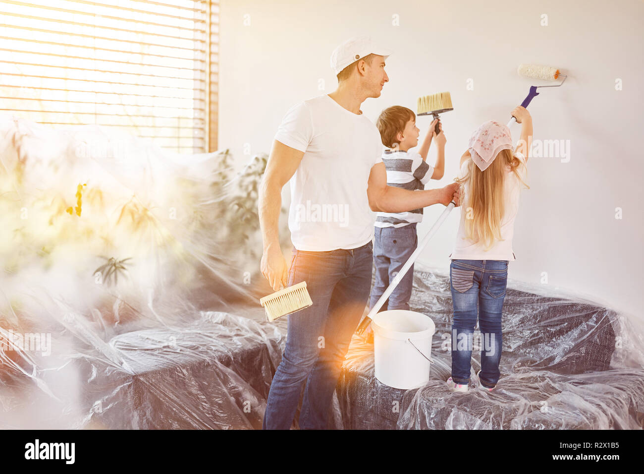 Children help build wall hi-res stock photography and images - Alamy