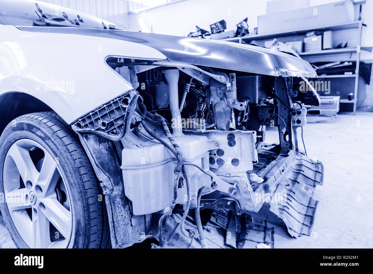 Auto repair factory Stock Photo - Alamy