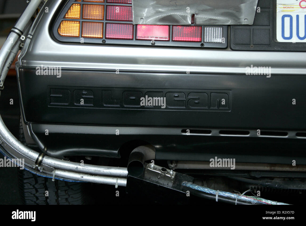 DELOREAN DMC-12 (BACK TO THE FUTURE TRILOGY) GEORGE BARRIS COLLECTION ...