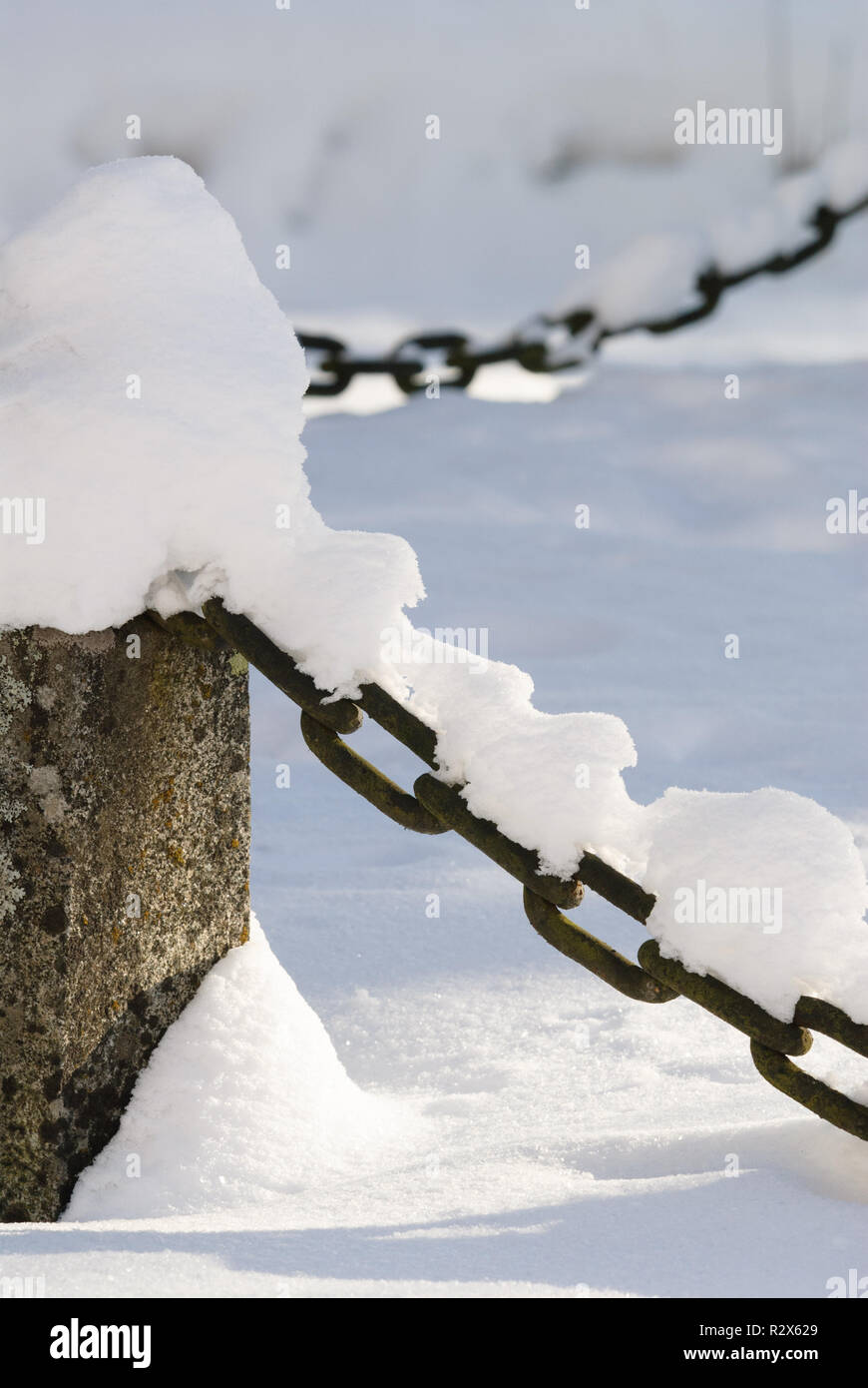 Bollard and chains in cemetery Stock Photo - Alamy