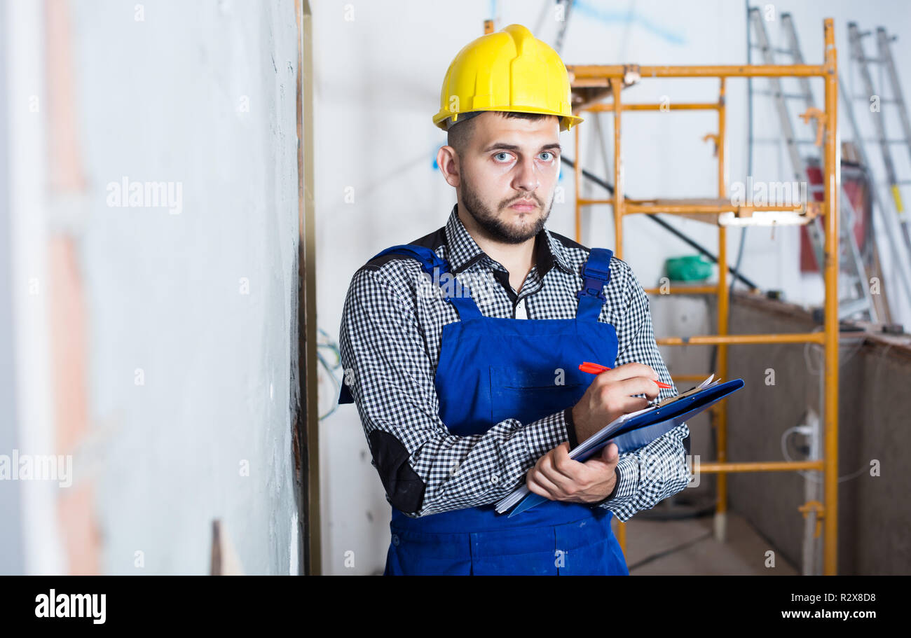 Signing contract manual work hi-res stock photography and images - Alamy