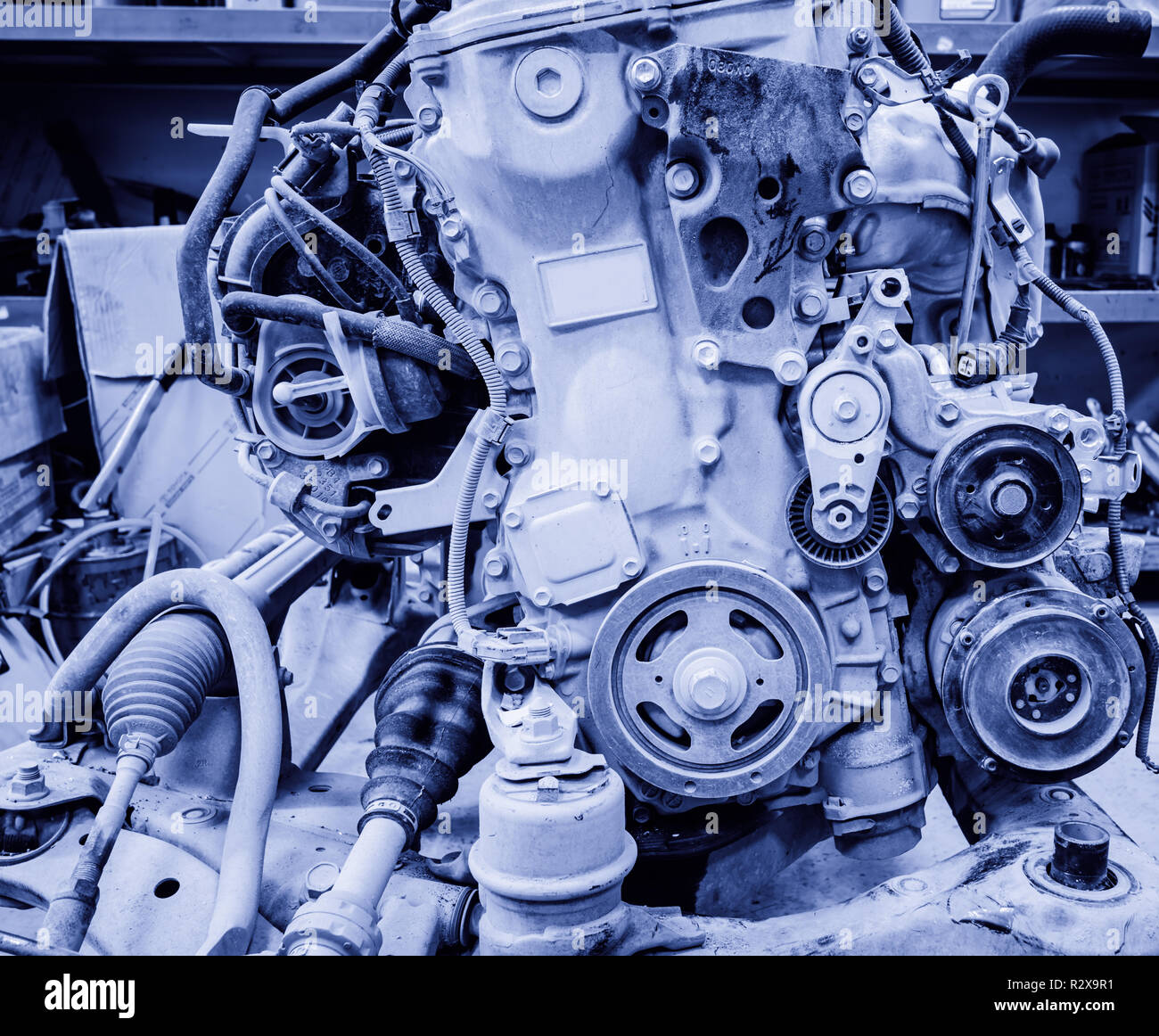 Repair the car engine Stock Photo - Alamy