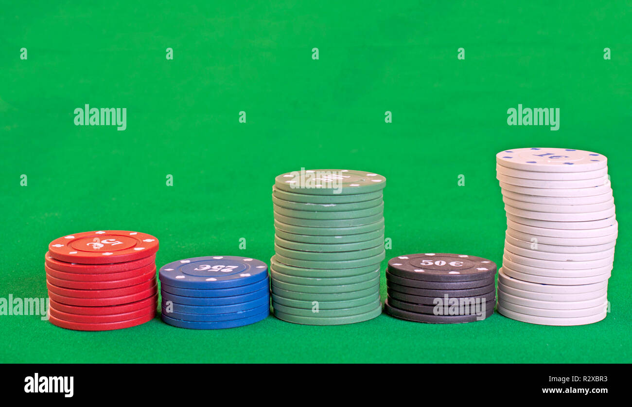 Black red checkers stack hi-res stock photography and images - Alamy