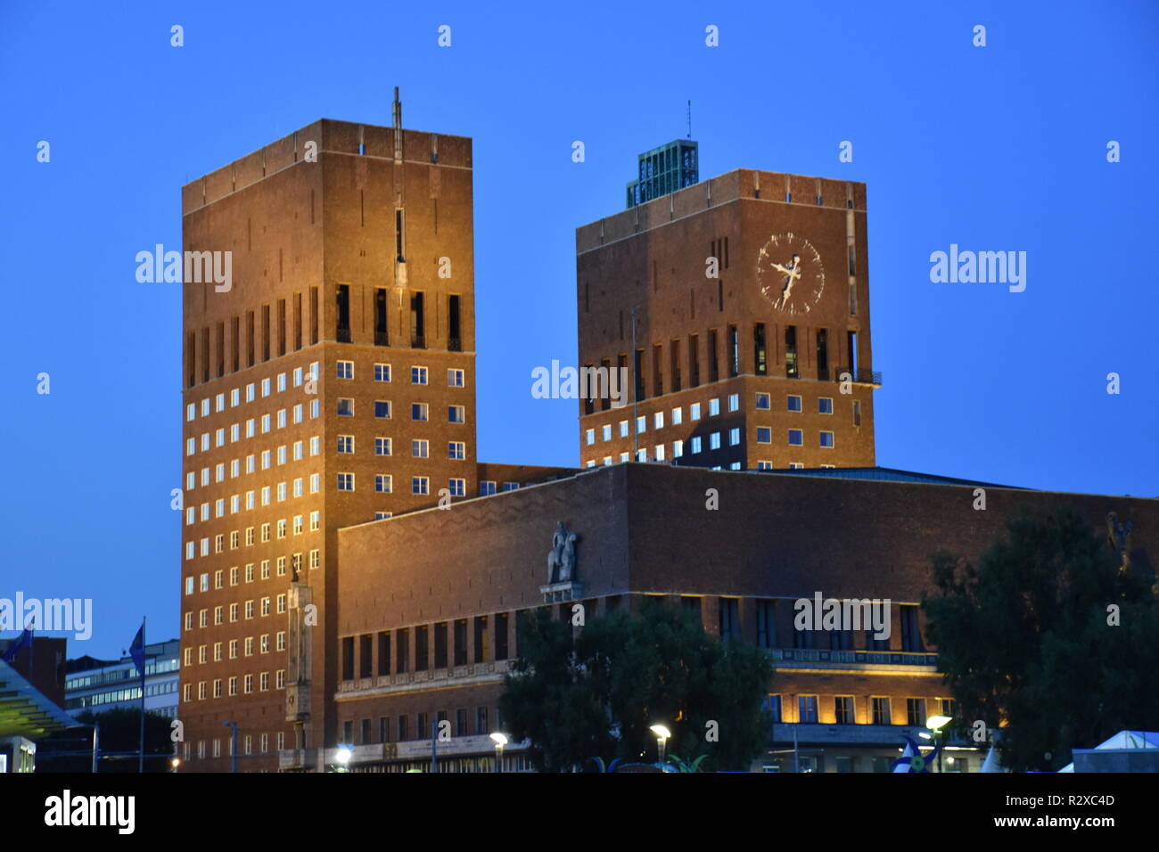 Oslo, Rathaus, Hafen, Stadthafen, Ostturm, Westturm, Glockenspiel ...