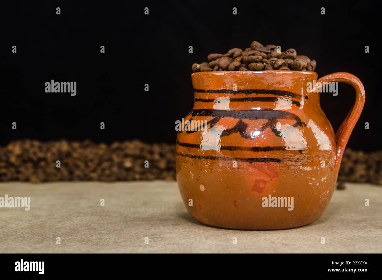 Traditional mexican pottery handcraft Stock Photo - Alamy