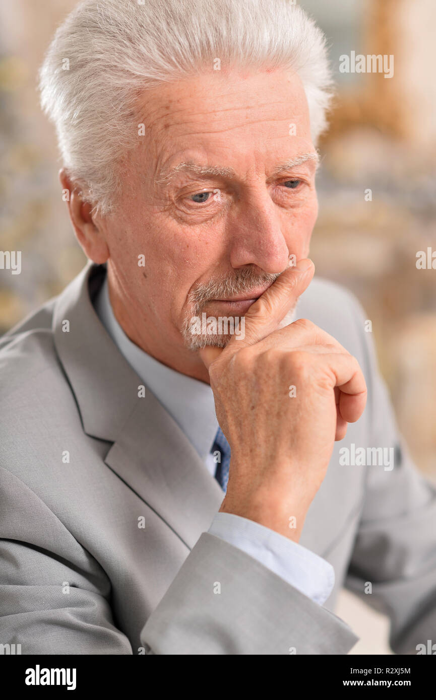 Middle age man pensive thinking hi-res stock photography and images - Alamy