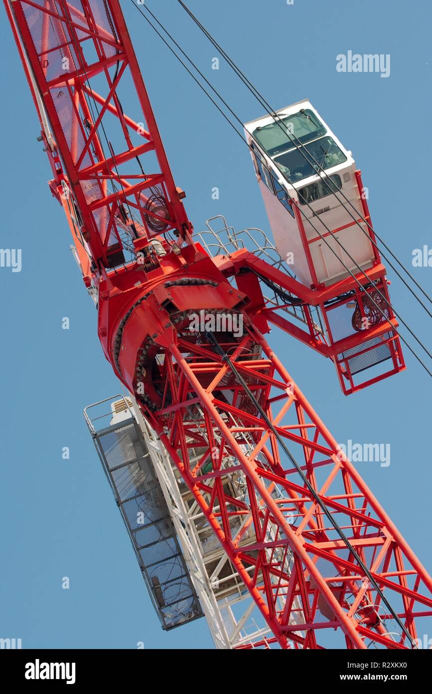 Red metal column hi-res stock photography and images - Alamy