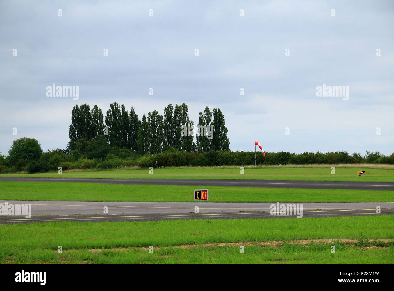 Grass Runway Stock Photos & Grass Runway Stock Images - Alamy