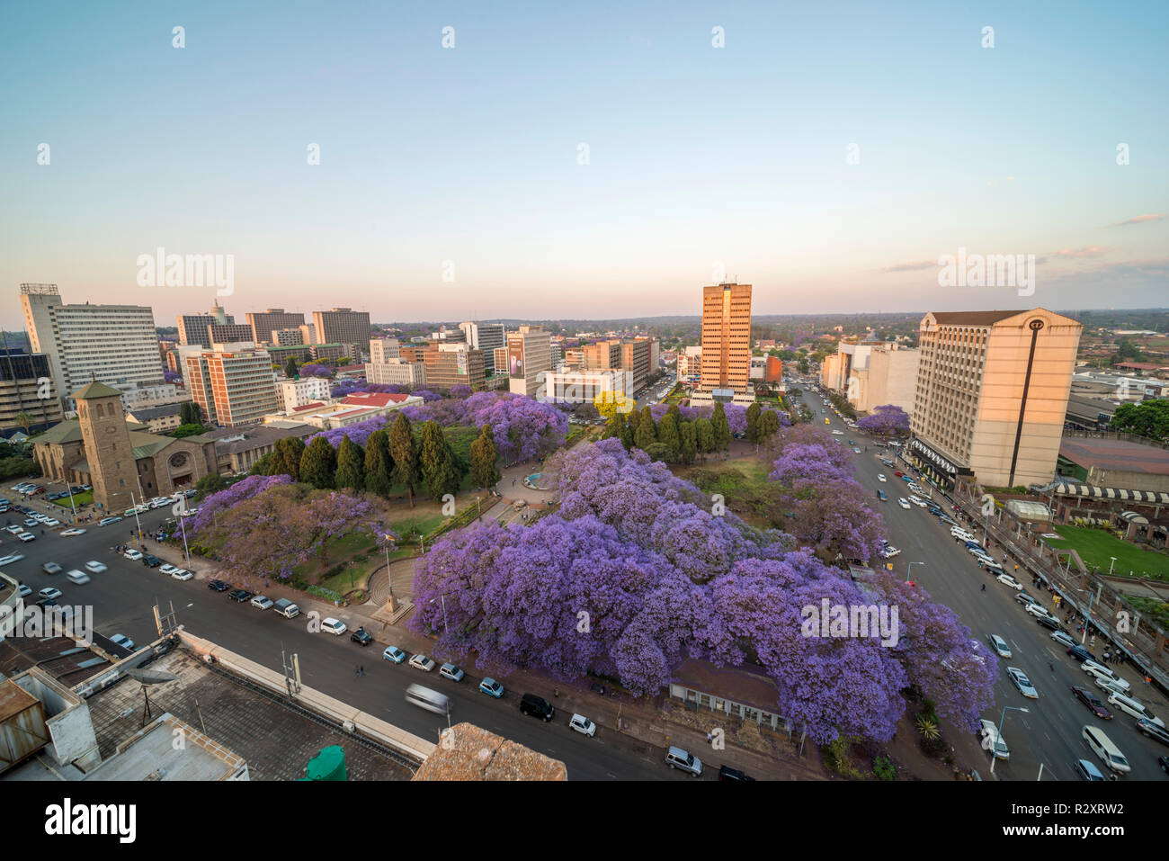 Harare, the capitalo of Zimbabwe, seen in Jacaranda season Stock Photo ...