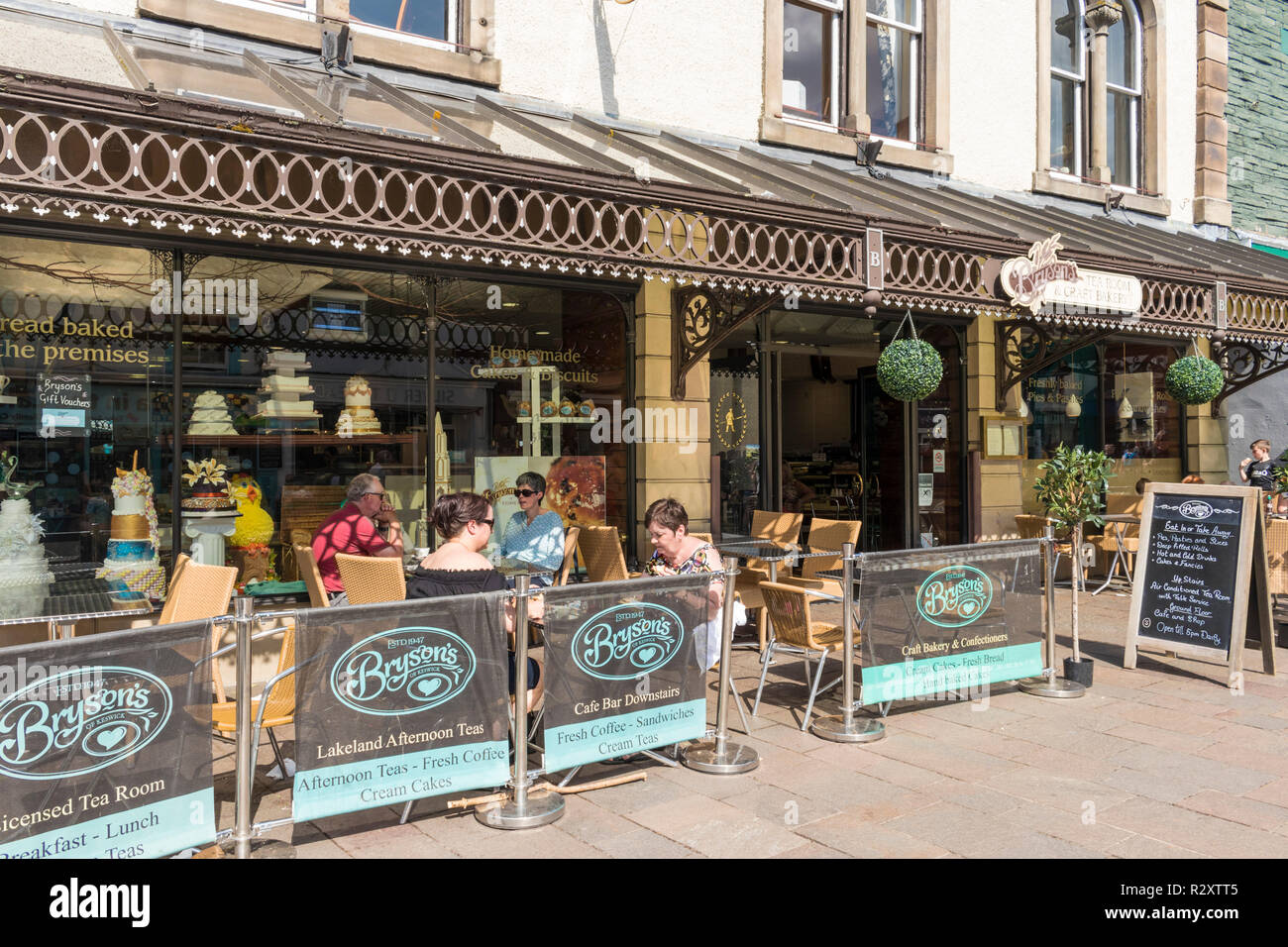 Lake district keswick cafe hi-res stock photography and images - Alamy