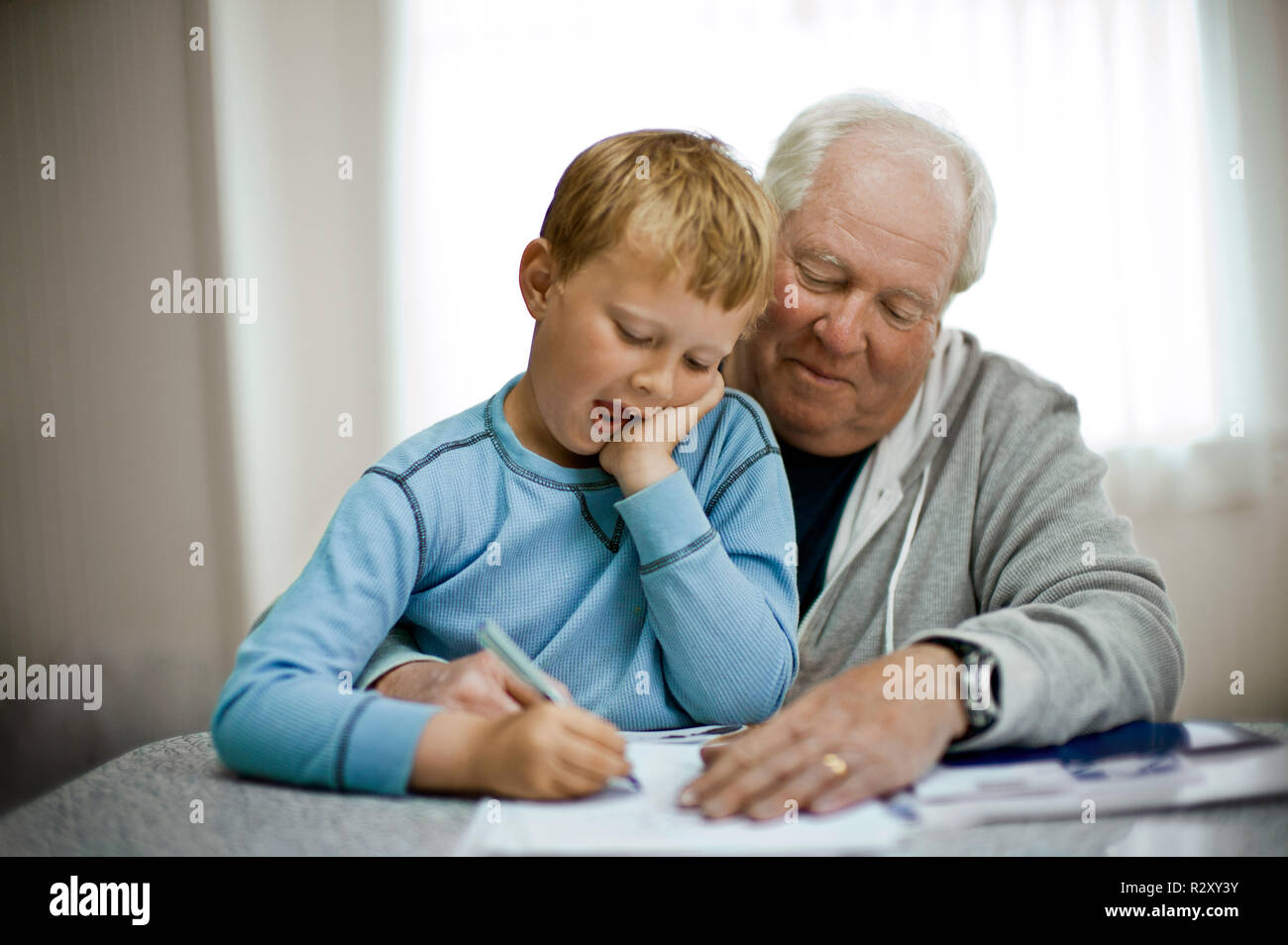 Children Helping Elderly Stock Photos & Children Helping Elderly Stock ...