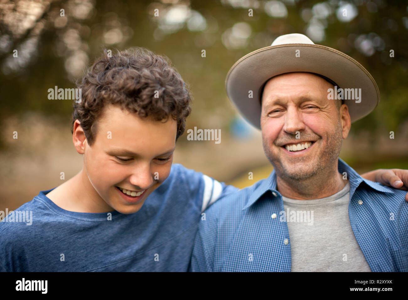 Portrait family parents teenagers hi-res stock photography and images ...