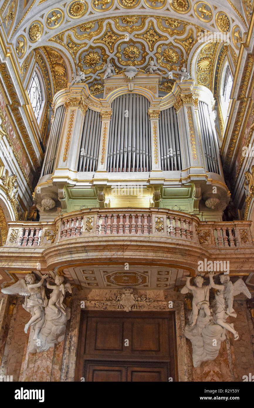 Steel Tubes Pipe Organ High Resolution Stock Photography and Images - Alamy