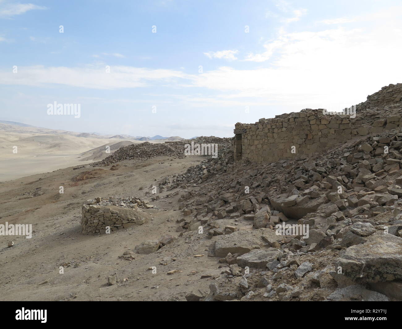 Chanquillo - ancient monumental complex Peru Stock Photo - Alamy