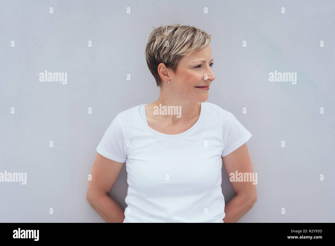 Leaning against something hi-res stock photography and images - Alamy