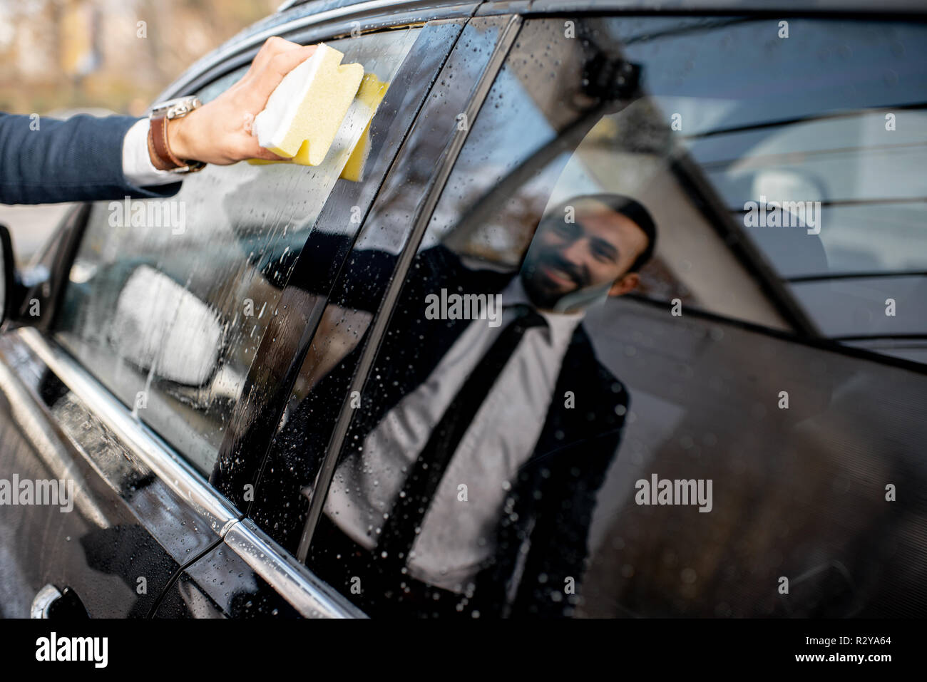 Self cleaning window hi-res stock photography and images - Alamy