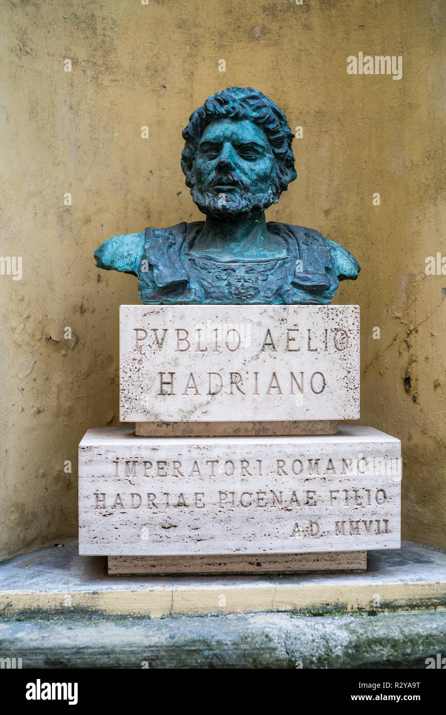 Bell tower cathedral atri abruzzo hi-res stock photography and images ...