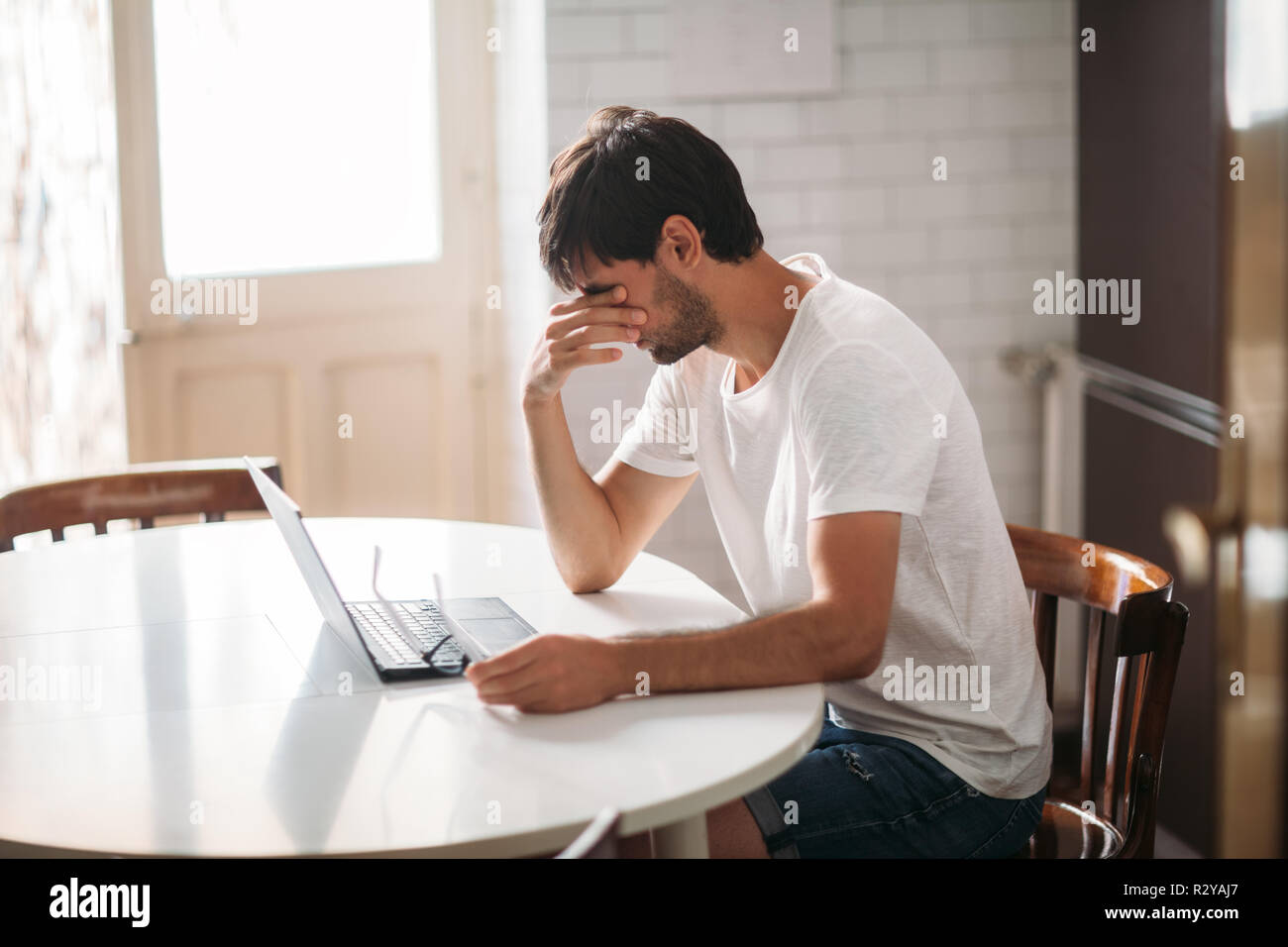 Very tired man hi-res stock photography and images - Alamy