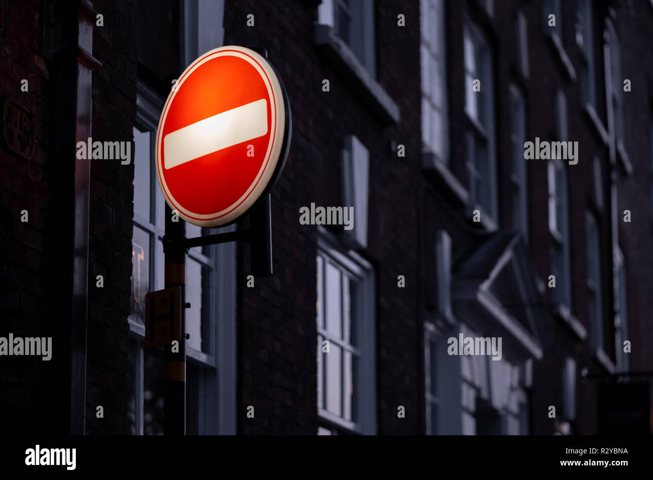 Illuminated no entry sign hi-res stock photography and images - Alamy