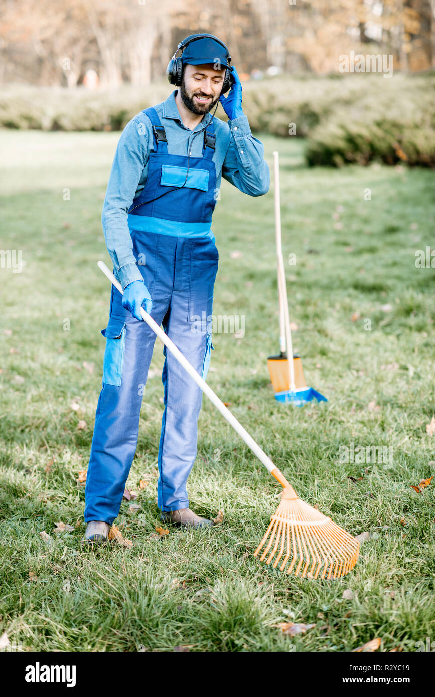 Professional gardener man working garden hi-res stock photography and ...