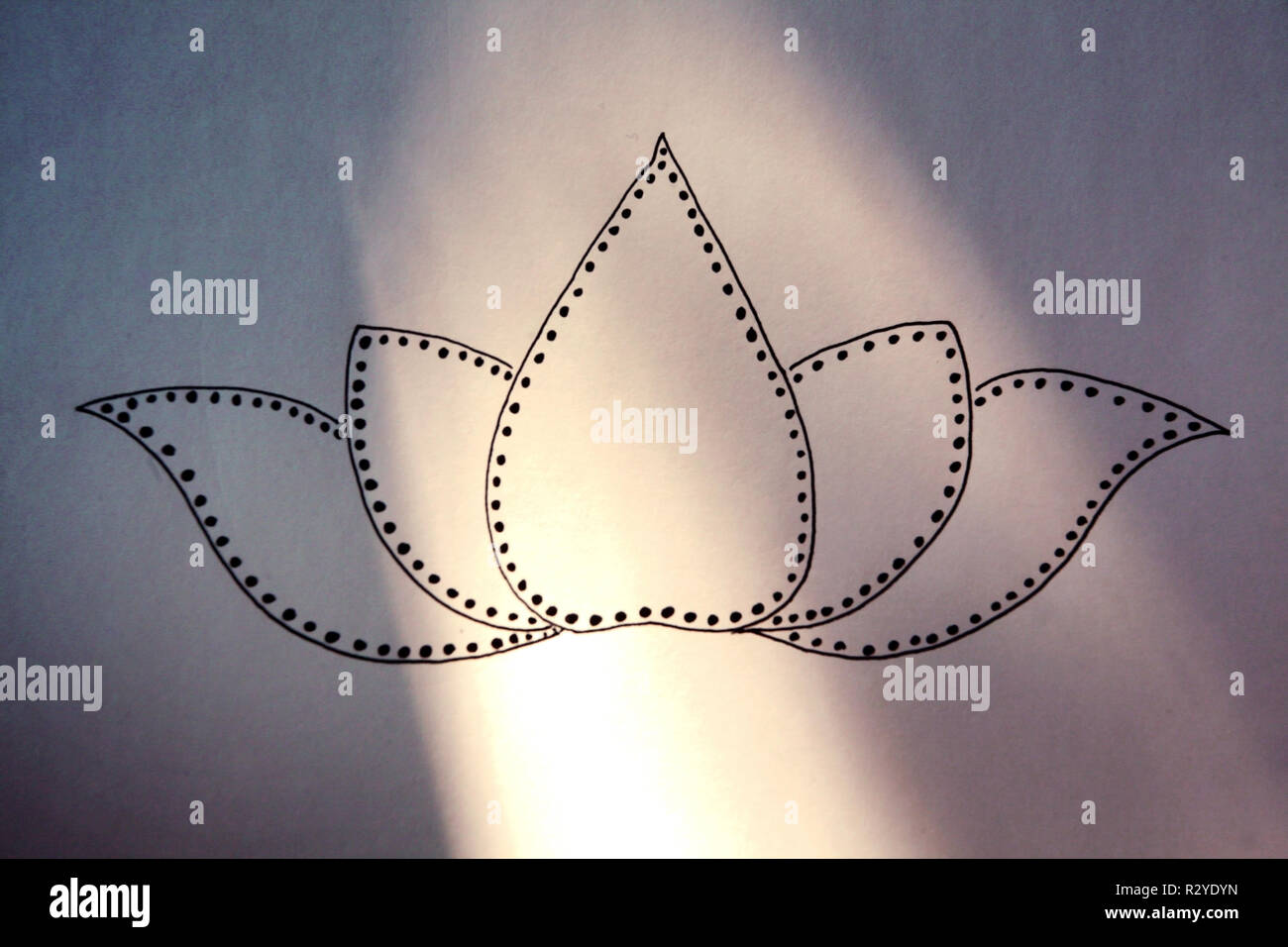 Simple black pen lotus drawing with sunlight effect Stock Photo - Alamy