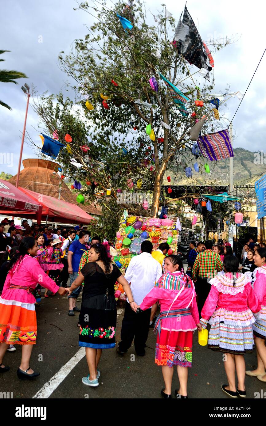 Unsha - Carnival in YUNGAY. Department of Ancash.PERU Stock Photo - Alamy